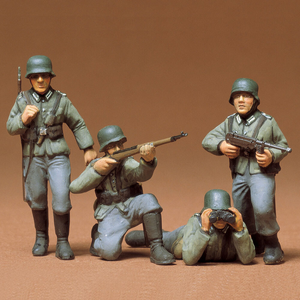 TAMIYA GERMAN INFANTRY 1-35 SCALE PLASTIC MODEL - 74-T35002